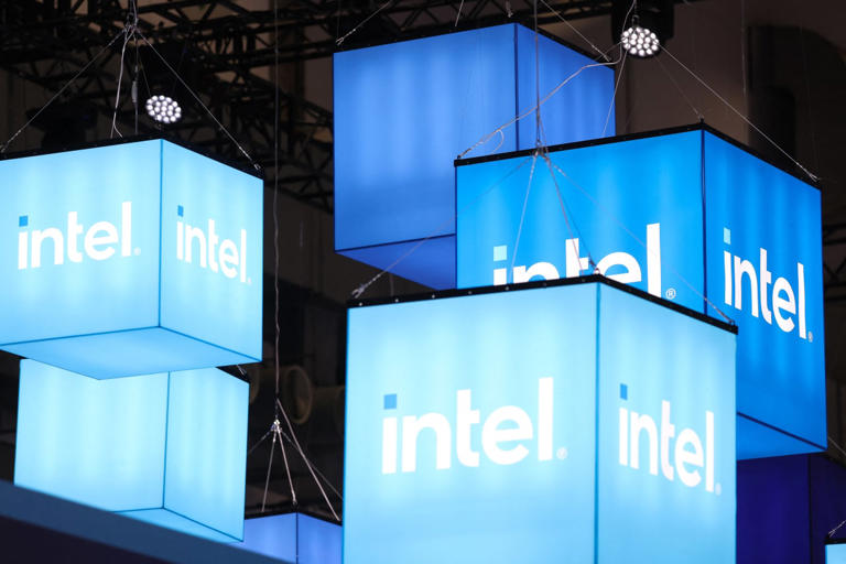 Intel Stock Is Volatile After Earnings. There’s No Update on a New CEO.