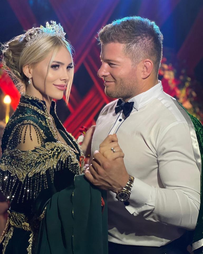 SURVİVOR HABERLERİ... Survivor 2025'te ada konseyinde Ayşe Yüksel ...