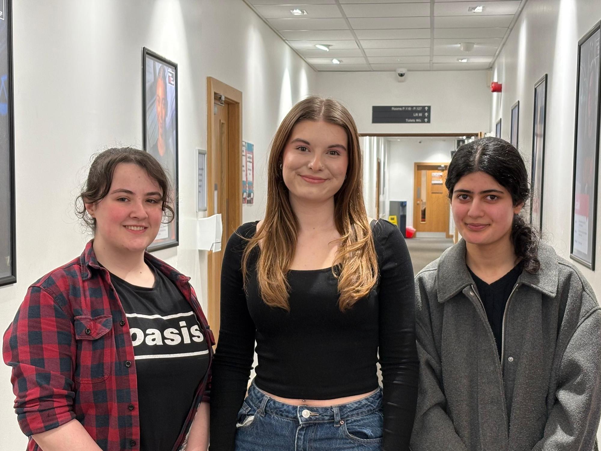 Nelson & Colne College students complete prestigious academic ...
