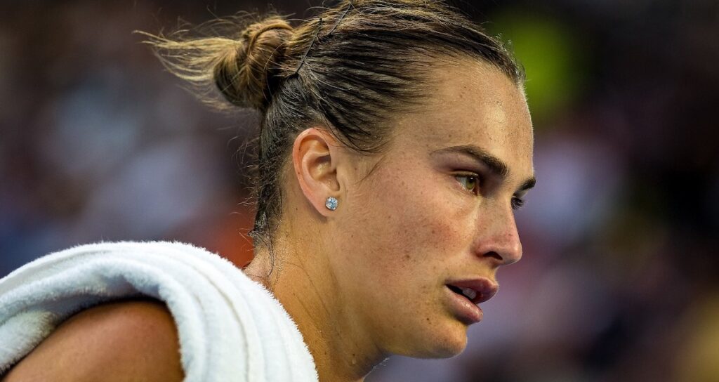Sabalenka à l’in­ter­vie­weur sur le court après sa victoire : « Oh mon ...