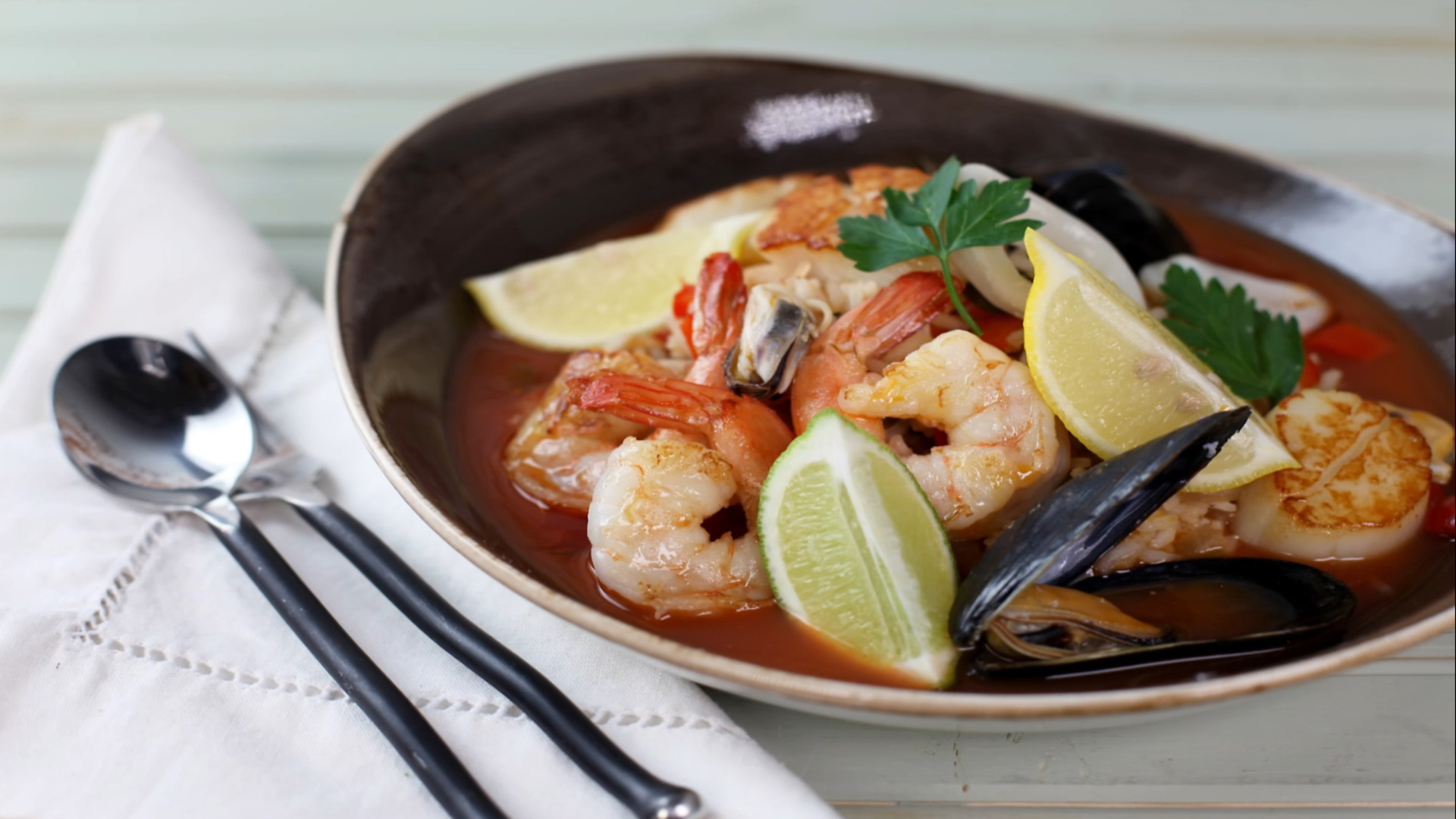 Soupe aux fruits de mer, un délice marin copieux