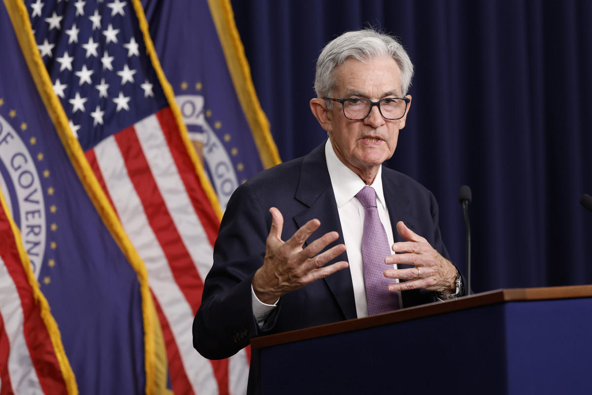 Fed's Powell brings blunt message to Congress on interest rates this week