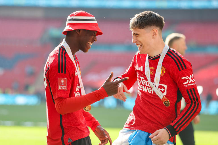 Chelsea to launch late offer for Alejandro Garnacho as new asking price ...