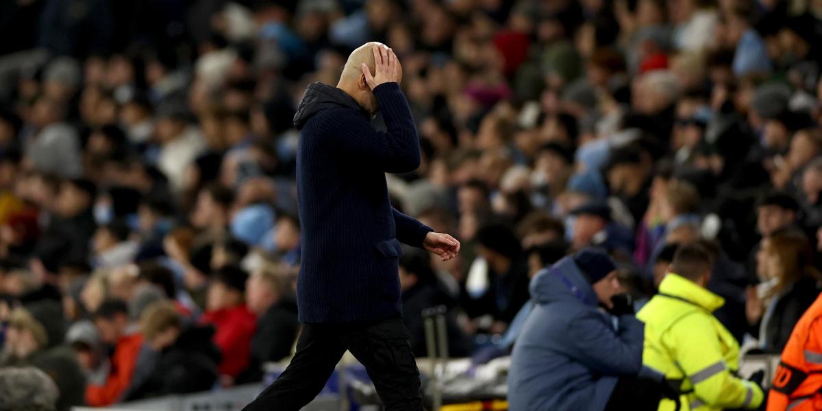 Impactante imagen de Pep Guardiola... ¡de nuevo con rasguños en la cabeza!