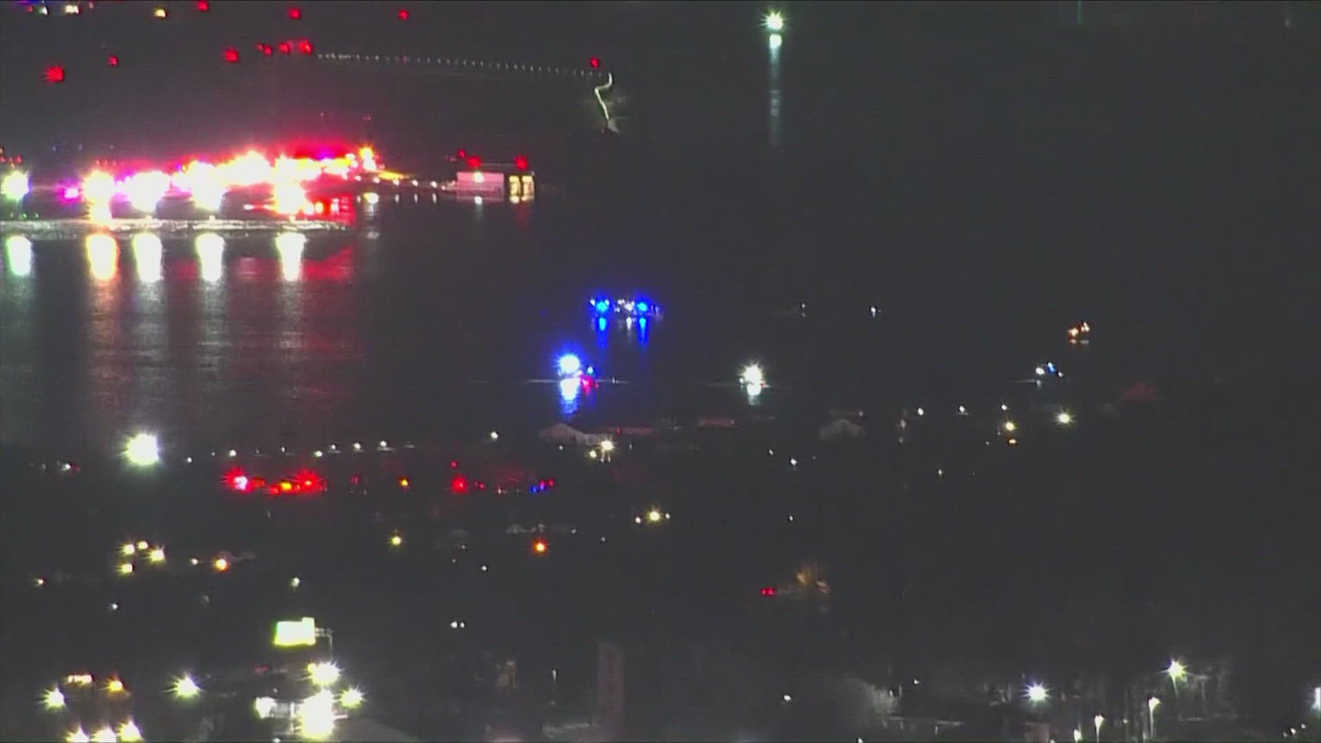 Washington DC midair crash: Collision between an American Airlines jet ...