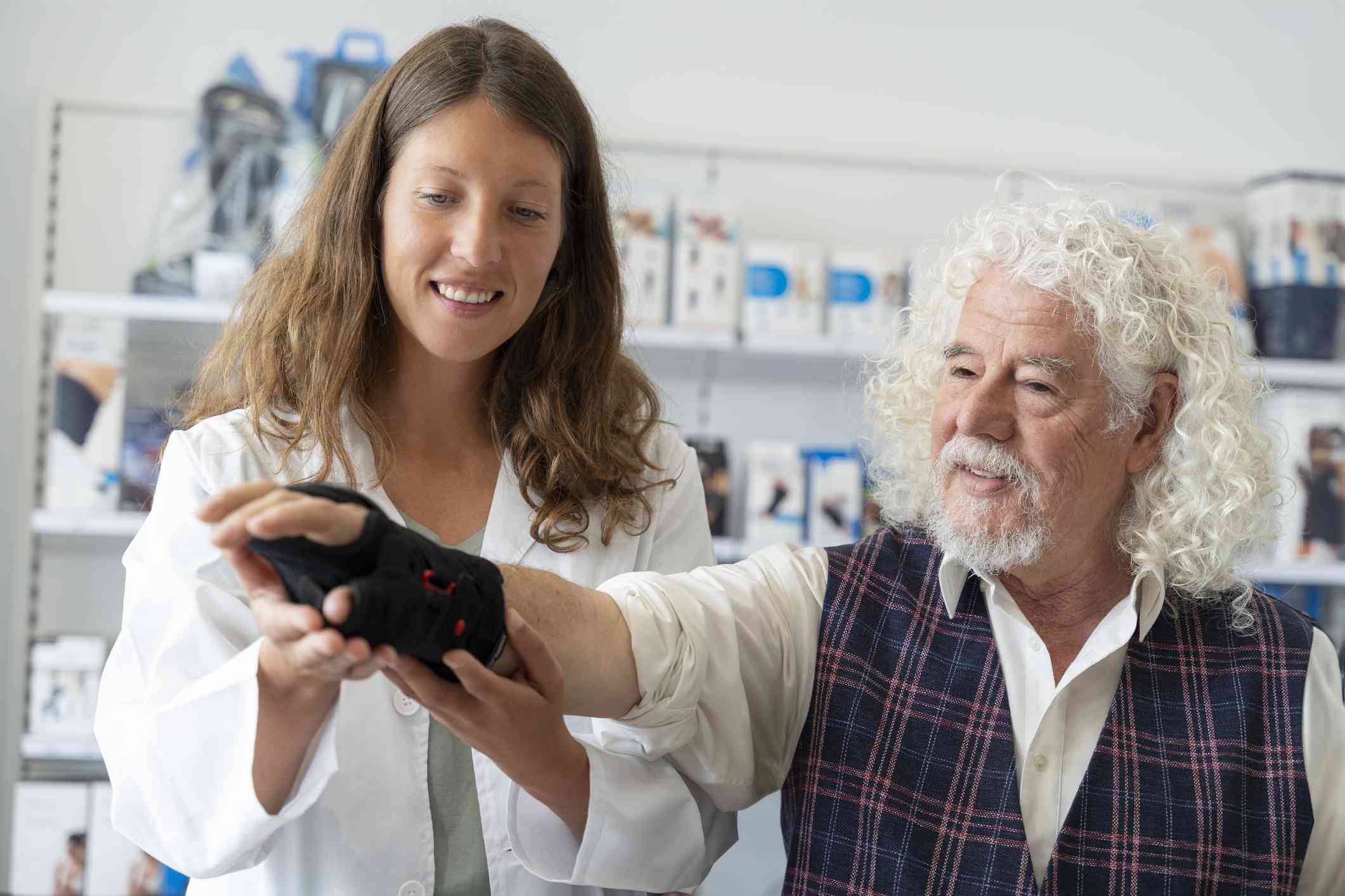 Carpometacarpal (CMC) Joint Arthroplasty: Procedure and Recovery