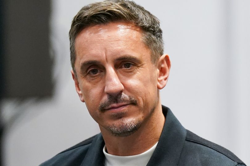 Gary Neville makes 'incredible' outburst over Keir Starmer's freebie ...