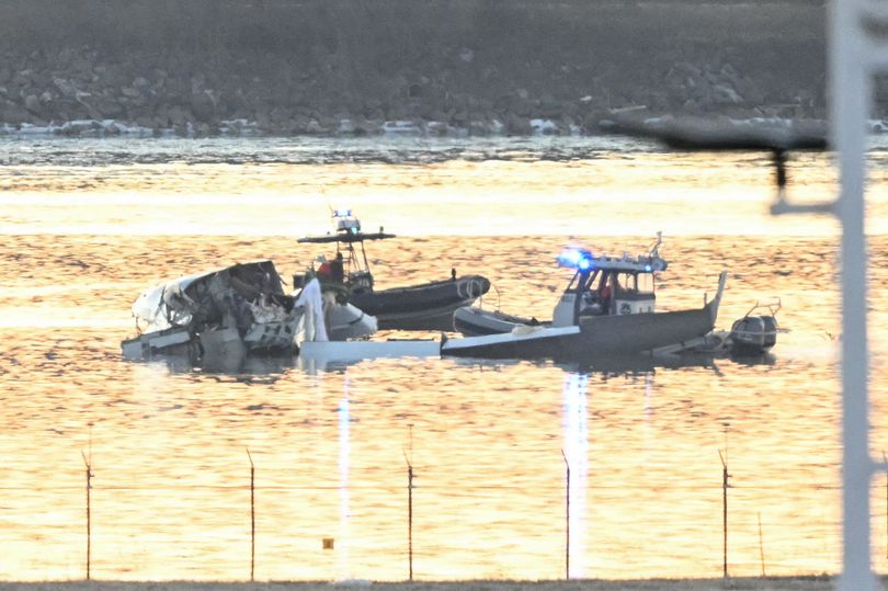 Plane crash pilots were 'experienced' with 'eight years' at American ...