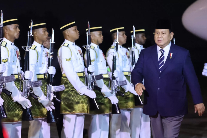 Prabowo: TNI-Polri Harus Mengayomi dan Melindungi karena Dibiayai oleh ... Prabowo: TNI-Polri Harus Mengayomi dan Melindungi karena Dibiayai oleh ...
