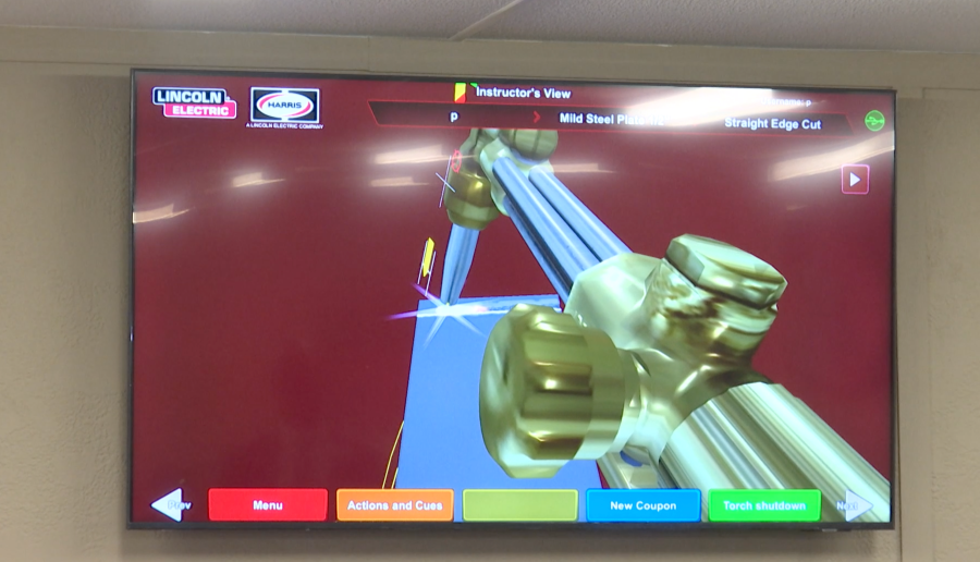 Ingalls Shipyard unveils start-of-the-art tech in virtual reality ...