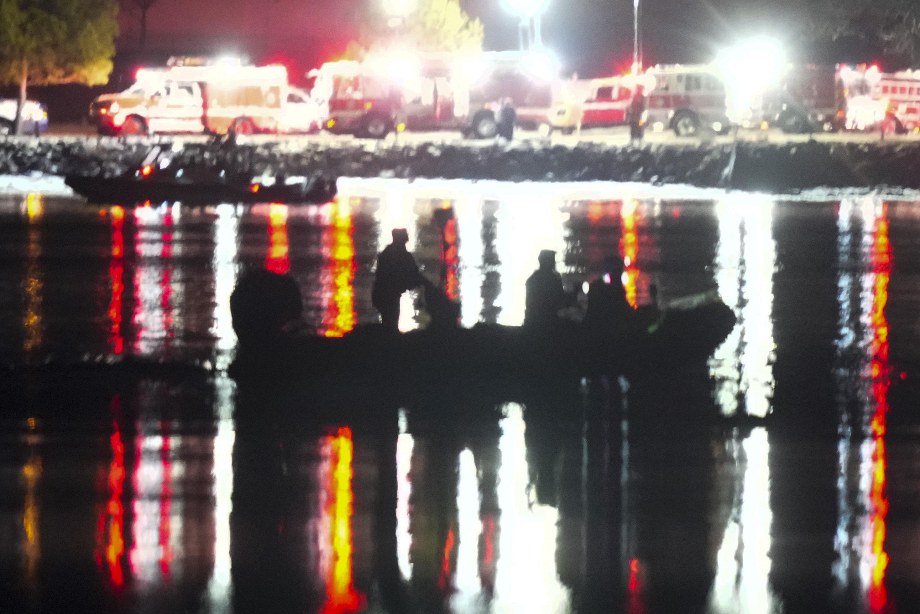 Plane Crash in Washington, Live Updates | Air Traffic Controller to ...