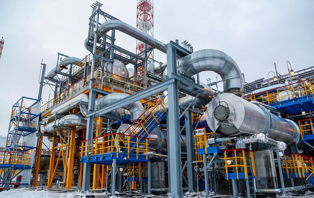 Novoshakhtinsk oil refinery in Russia suspends operations after attacks ...