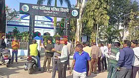 MP: EOW Raids Official Residence Of Seoni Municipal Council’s CMO Disha Deharia Over ...