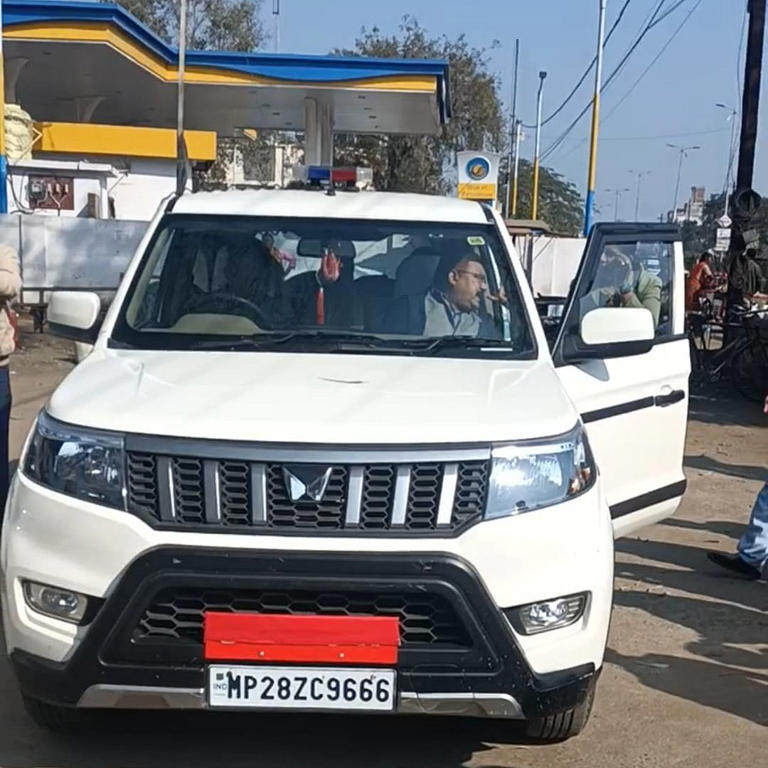 MP: EOW Raids Official Residence Of Seoni Municipal Council’s CMO Disha Deharia Over ...