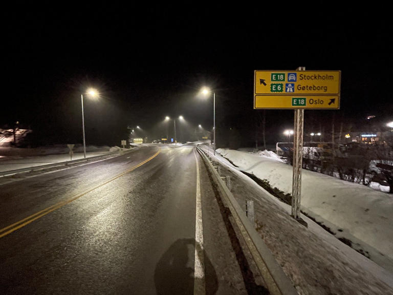 Store steiner raste ut langs E18 – veien minst stengt til fredag morgen