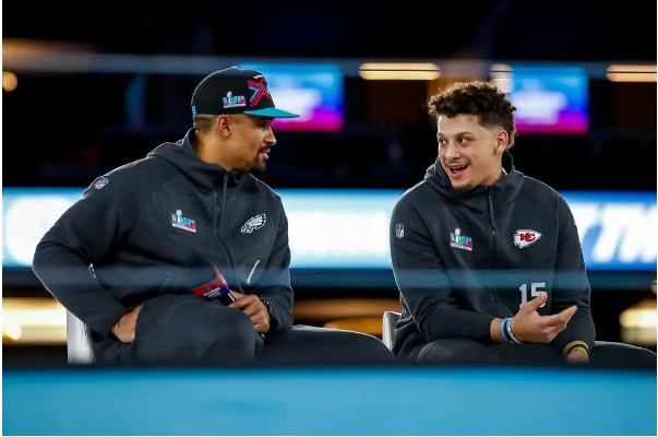 Patrick Mahomes vs. Jalen Hurts: Who's Got the Biggest Contract and the ...