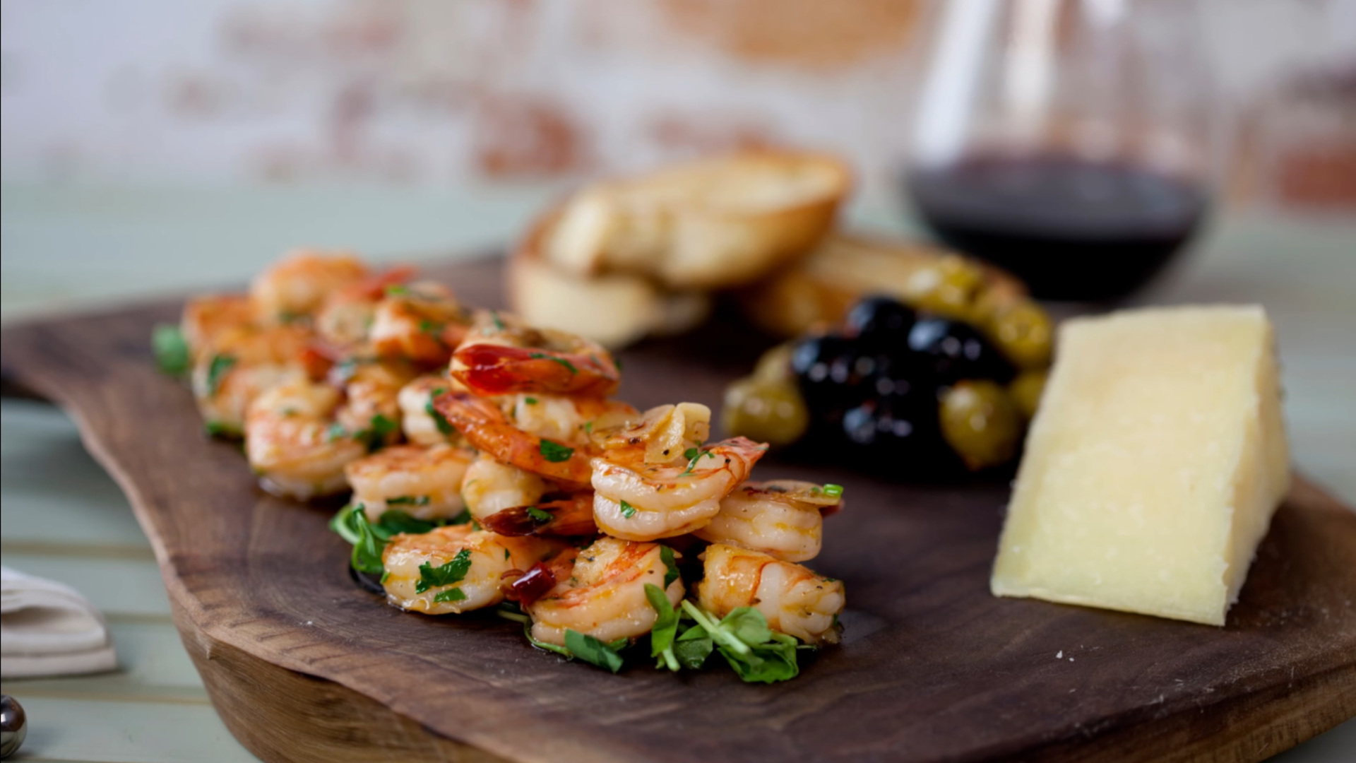 Crevettes à l’ail à l’espagnole, un classique des tapas