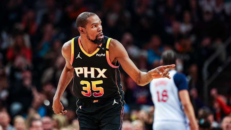 Kevin Durant Had Stunned Reaction to Brittney Griner Signing With ...