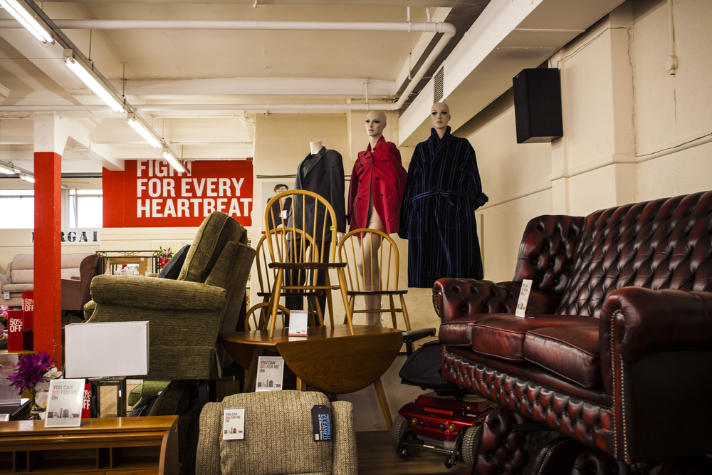 20 Hidden Thrift Store Treasures That Can Transform Your Home Décor