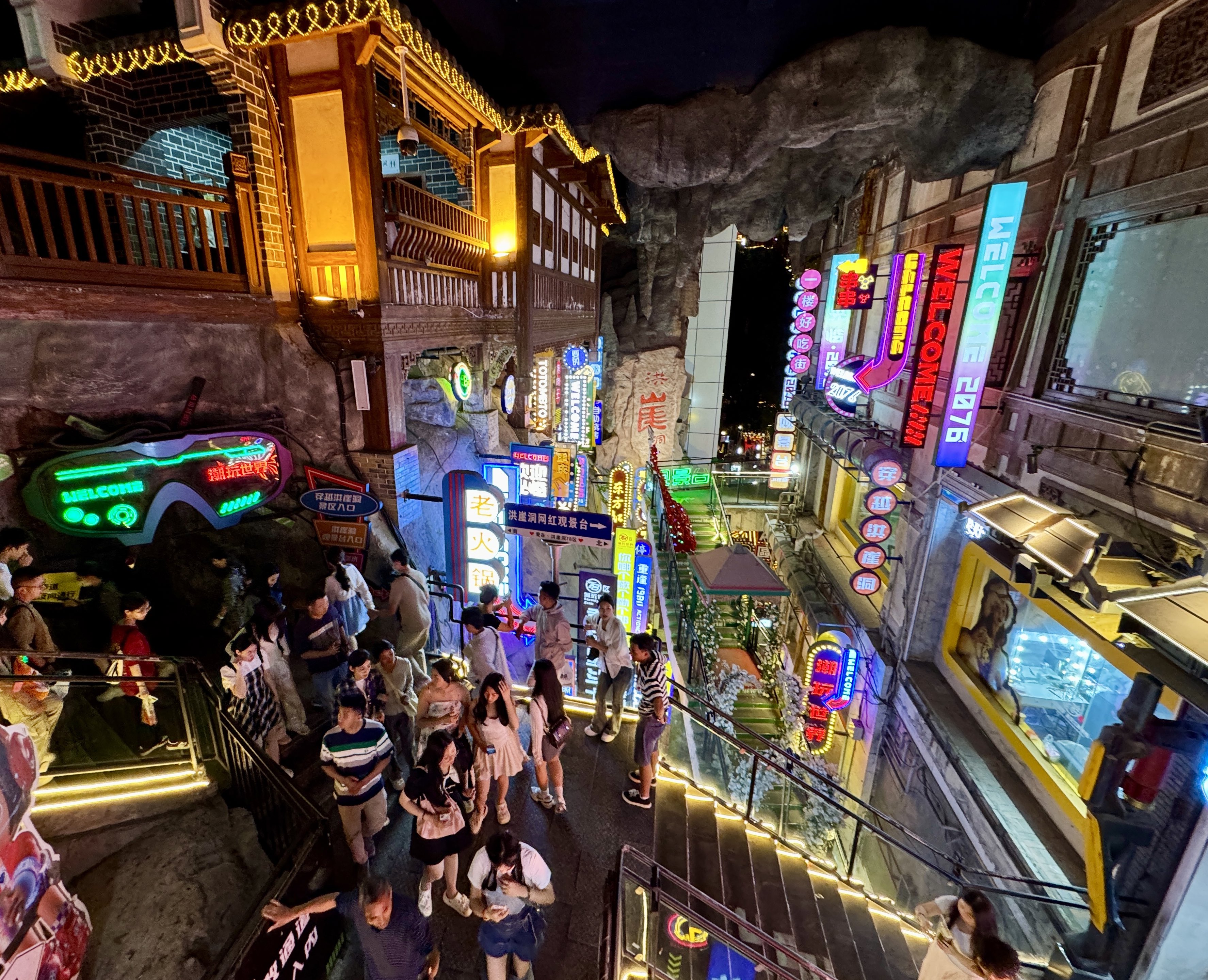 29 Real-Life Cyberpunk Cities Bringing the Future to Today