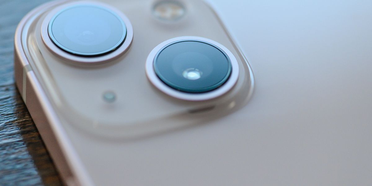 Welsh Woman Pleads Guilty To Sending Fart Videos To Boyfriend's Ex