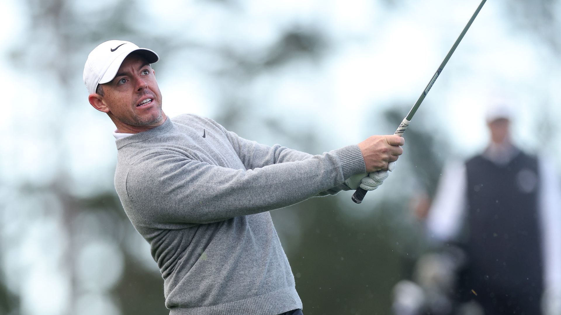 Rory McIlroy makes incredible, slam dunk ace during Round 1 of AT&T ...