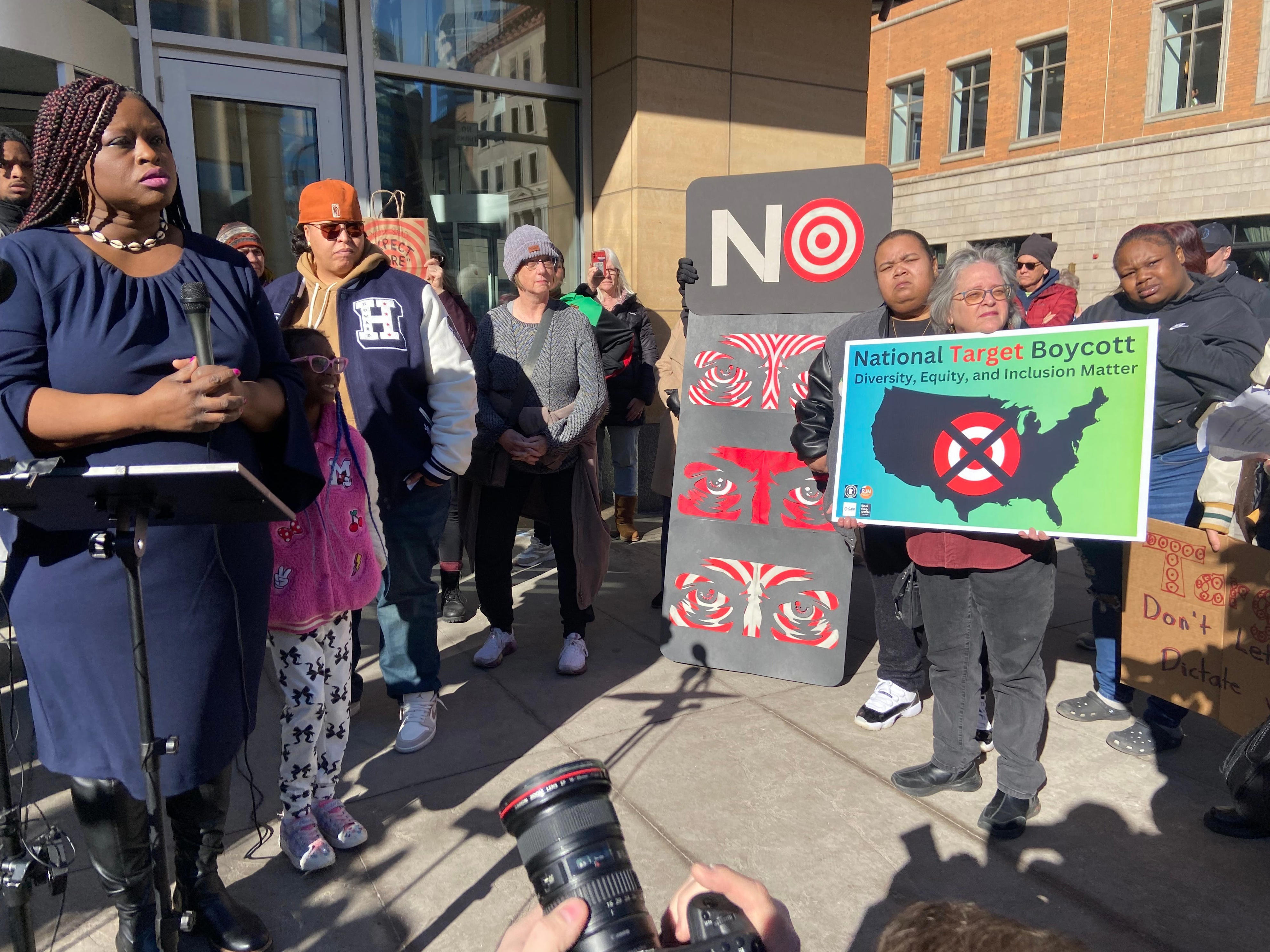 Protestors outside Target's Minneapolis headquarters call for boycott ...