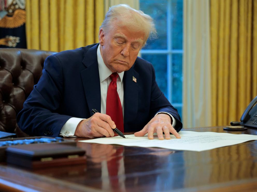 Trump 2nd term live updates: Trump takes executive action on aviation ...