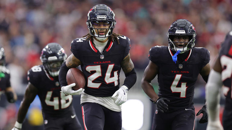Houston Texans Poised to Keep Ten Starters on Defense