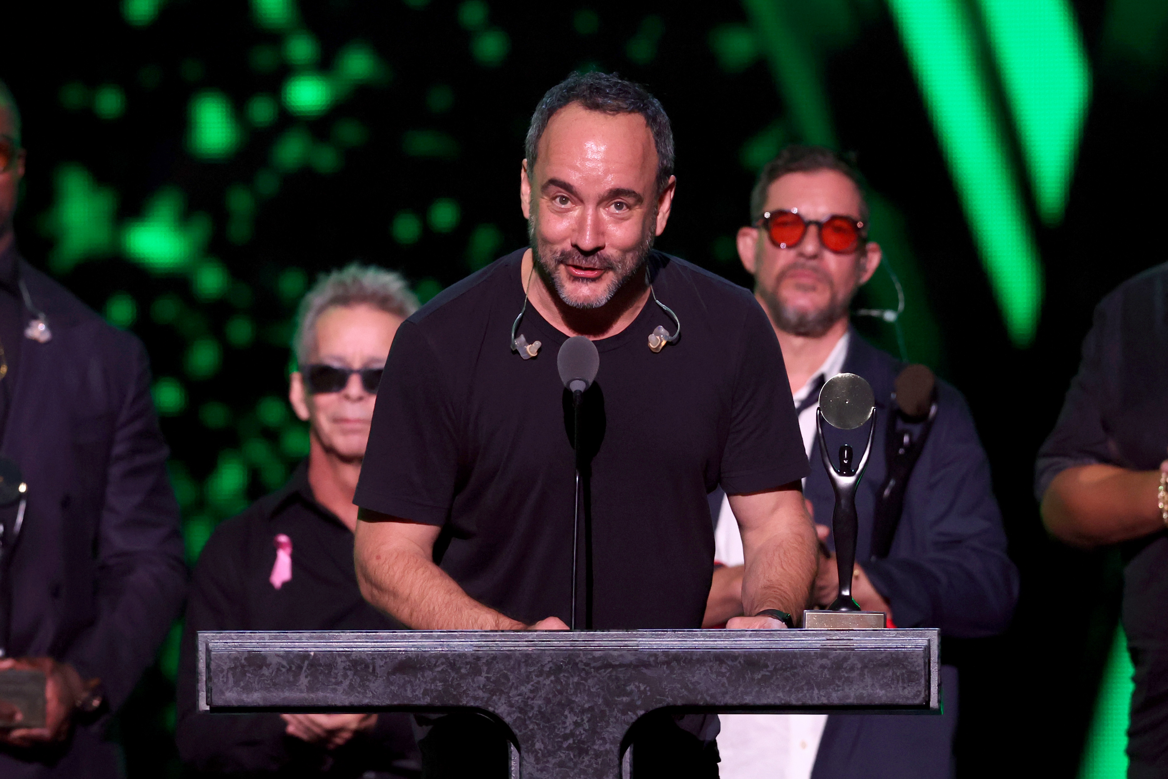 Dave Matthews Band Abruptly Cancels 2 Shows for 'Critical Illness' in ...