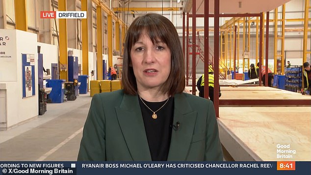 Richard Madeley confronts Rachel Reeves over 'exaggerated' CV