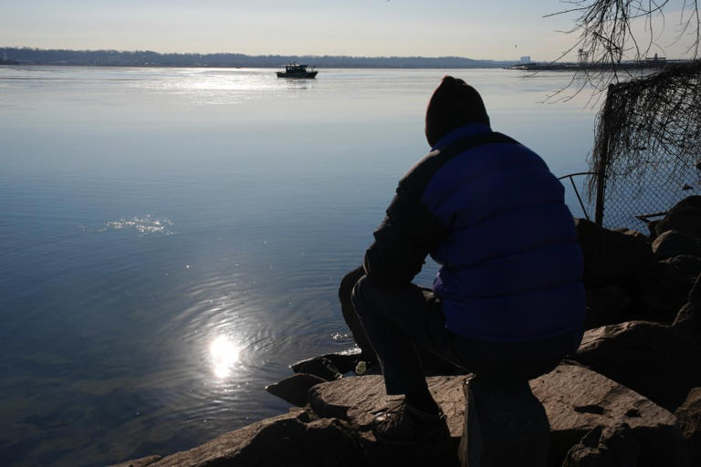 LIVE: All aboard American Airlines jet feared dead after collision with Army helicopter
