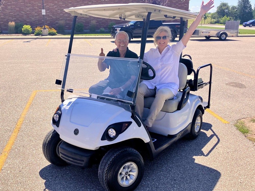 Golf carts on Lighthouse Cove roads get Lakeshore green light