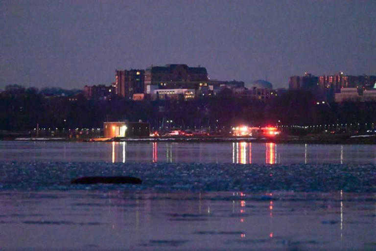 Flight data: American Airlines plane involved in DC collision was in ...