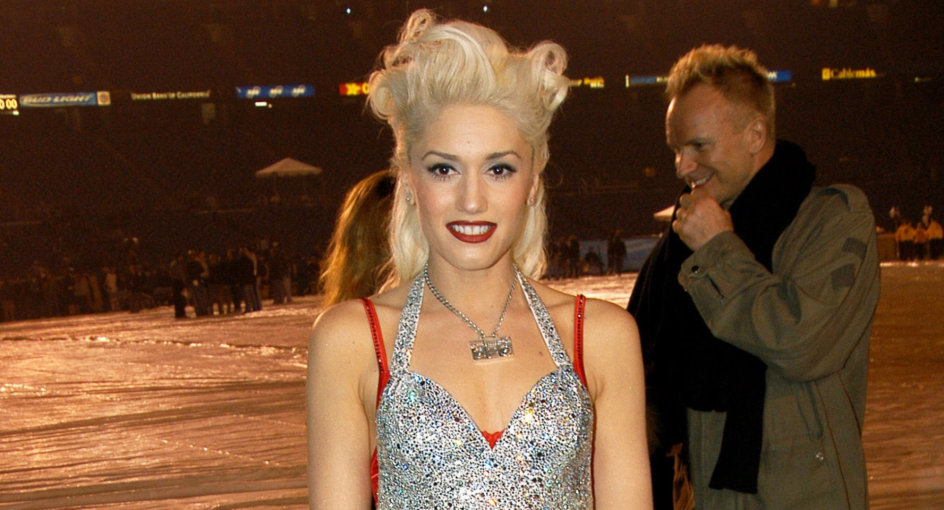 Legendary musicians and their unforgettable outfits