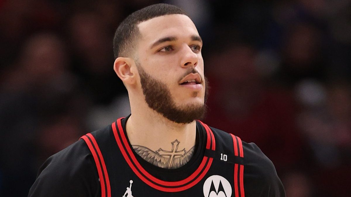 Bulls’ Lonzo Ball Named Potential Target for Title Hopeful Before Trade ...