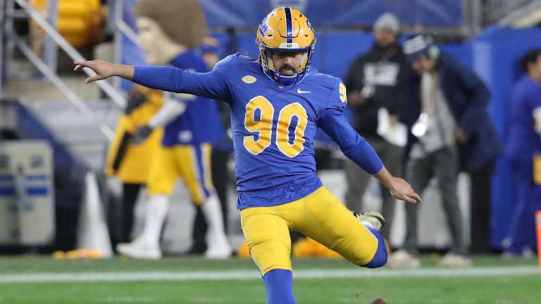 Pitt Kicker Earns East-West Shrine Bowl Honors