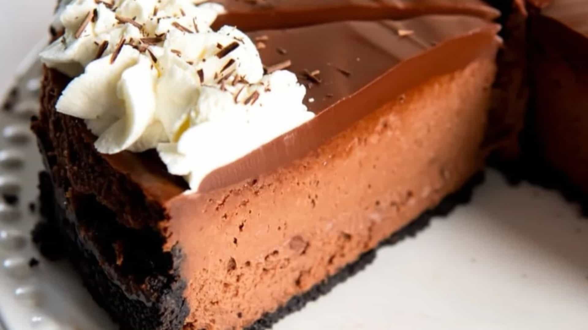 25 Cheesecake Lovers, Prepare to Bookmark Every Single One Of These Recipes