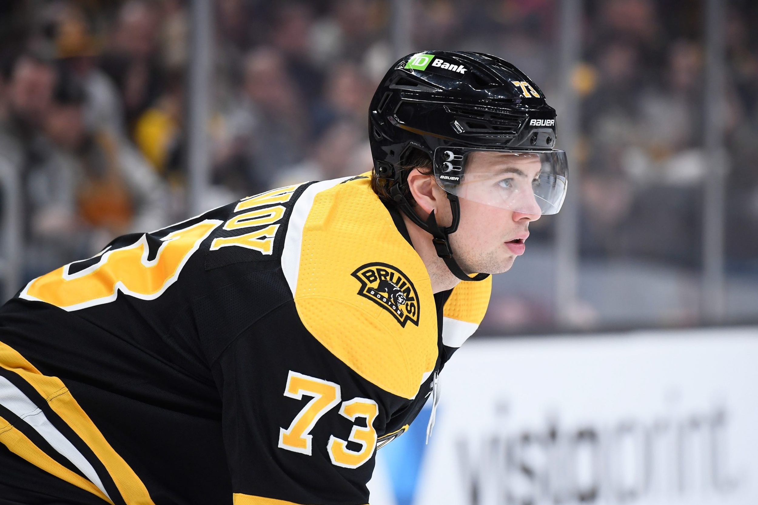 Bruins’ Charlie McAvoy leaves game against Canadiens after taking puck ...
