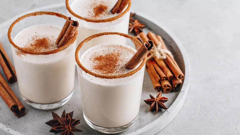 9 benefits of adding a pinch of cinnamon to milk every night