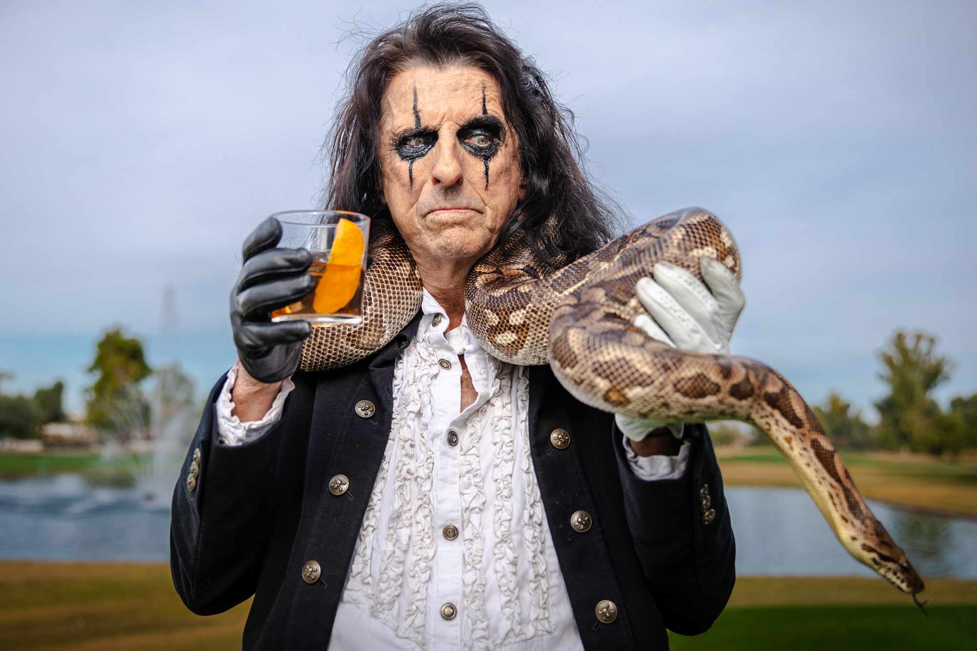Alice Cooper, 76, Says Rockstar Life No Longer Means Drugs Backstage ...
