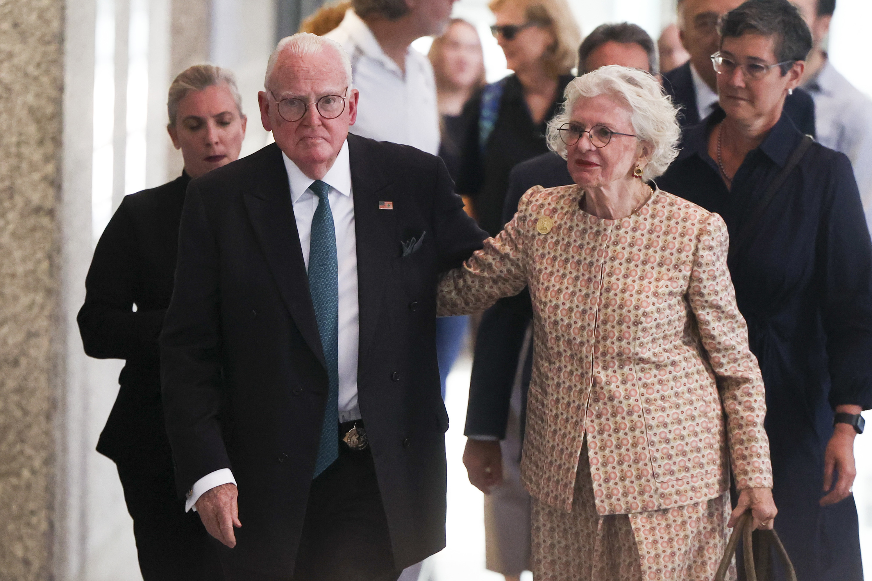 Imprisoned ex-Chicago Ald. Edward Burke seeks clemency from President Trump