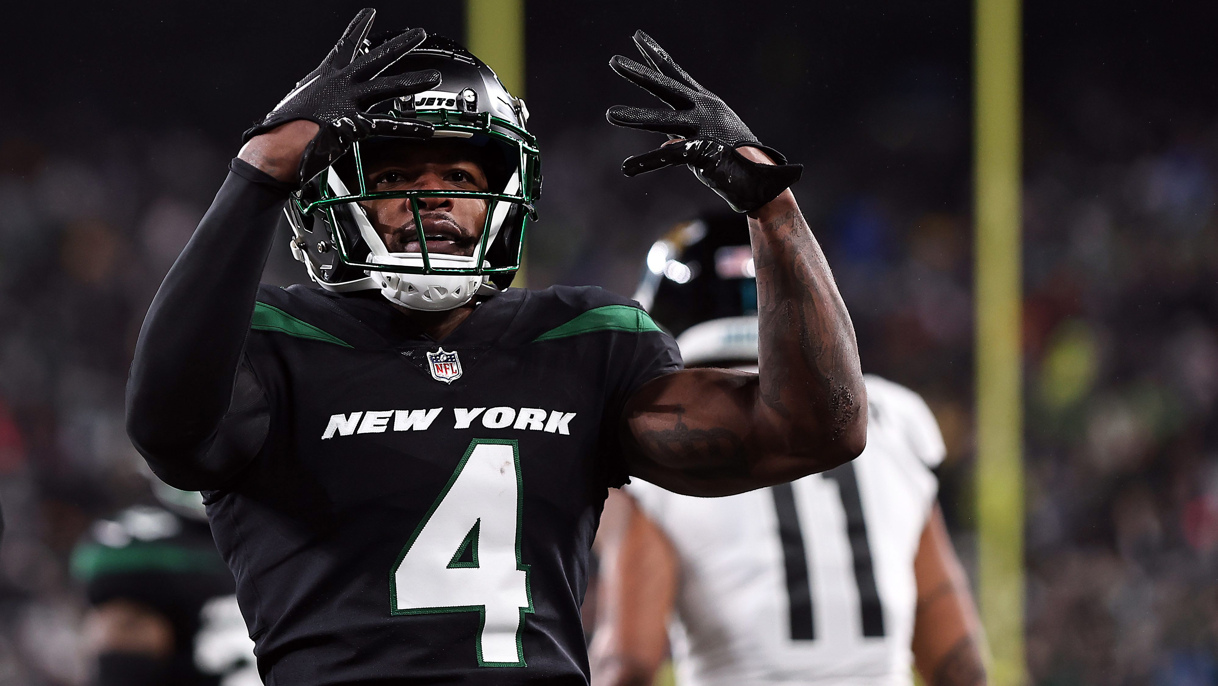 Commanders Urged to Sign Projected $58 Million CB Commanders Urged to Sign Projected $58 Million CB