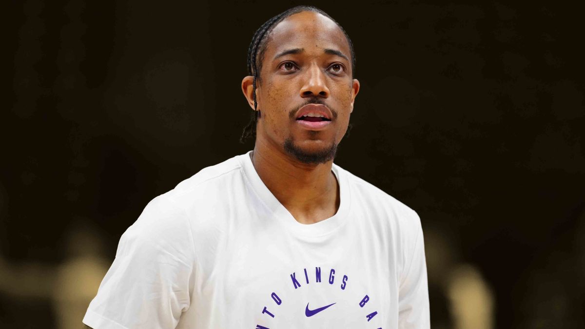 DeMar DeRozan talks about the future with Kings amid De’Aaron Fox trade ...