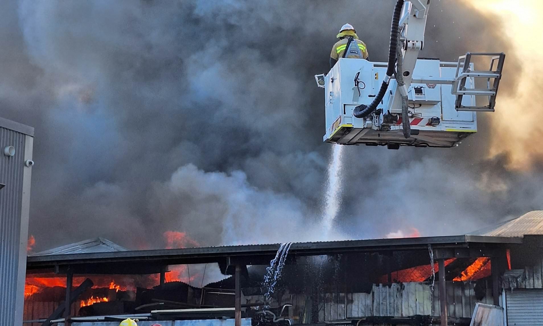 Huge fire erupts in Brisbane