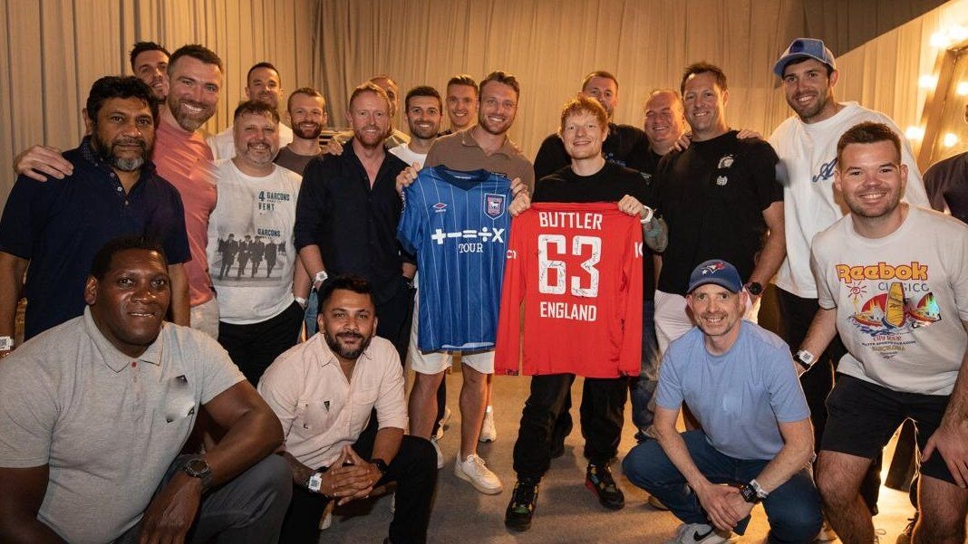 Ed Sheeran catches up with England Cricket Team on opening night of his ...