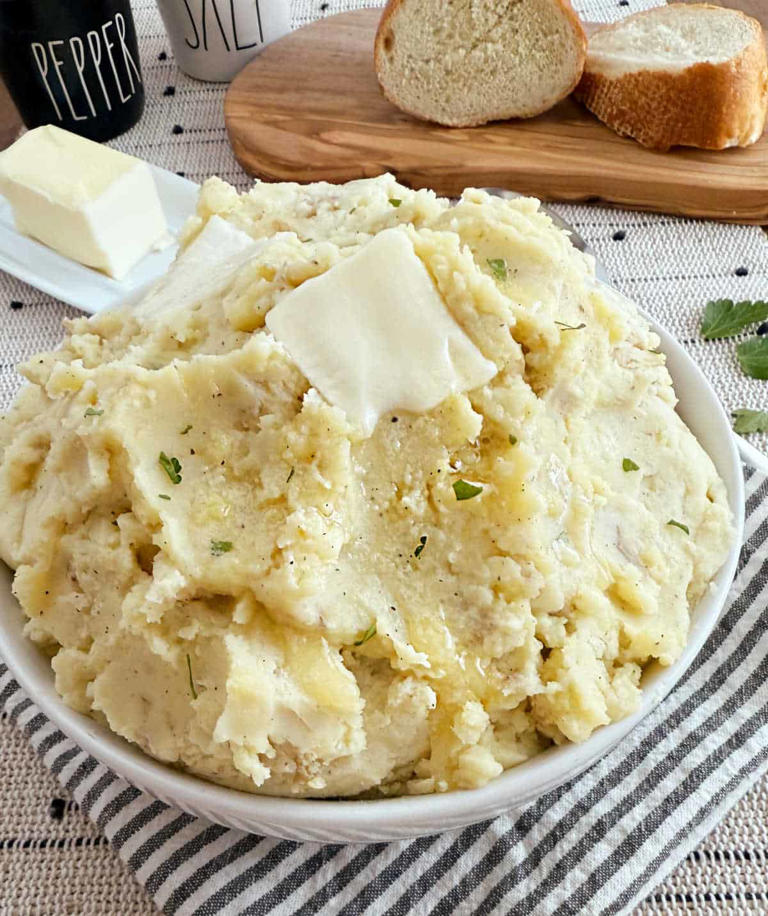 Easy Mashed Potatoes with Skin