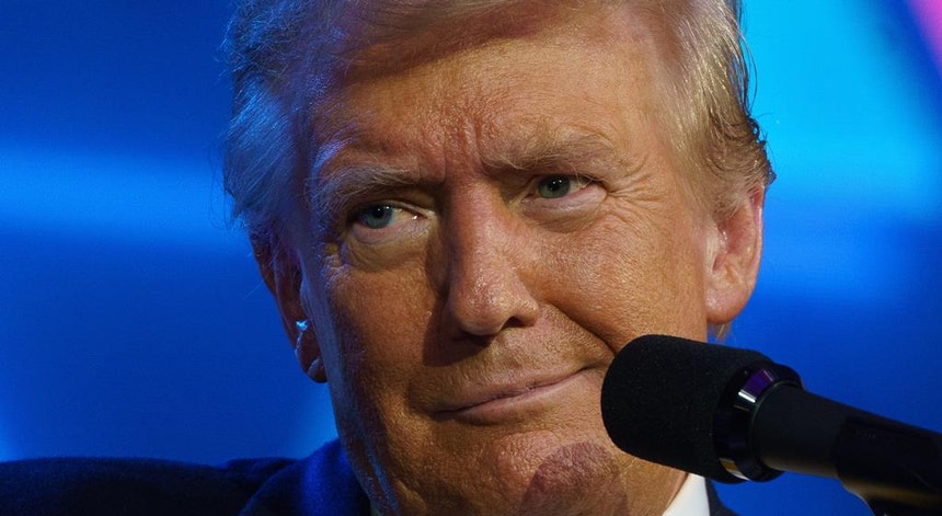 Tarifas sobre importações do Canadá e México poderão abranger petróleo