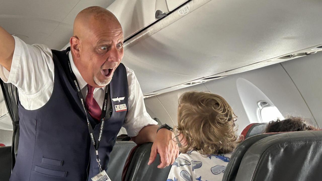 Charlotte crew members on American Airlines jet identified in crash ...