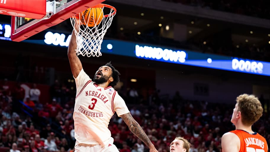 Nebraska Men's Basketball Snaps Losing Streak, Upsets No. 18 Illinois